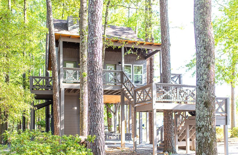 River Rocks Landing Resort & Venue | Luxury Lakeside Retreat